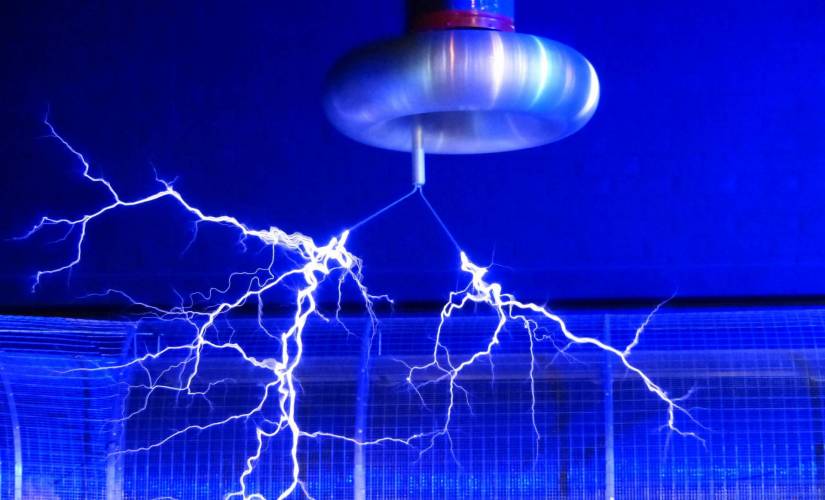 Connected Devices in the Workplace: What You Need to Know - ReadWrite