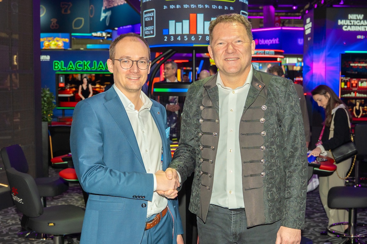 UMVA - GAMING GIANT MERKUR DEVOURS Spintec in Power Play!